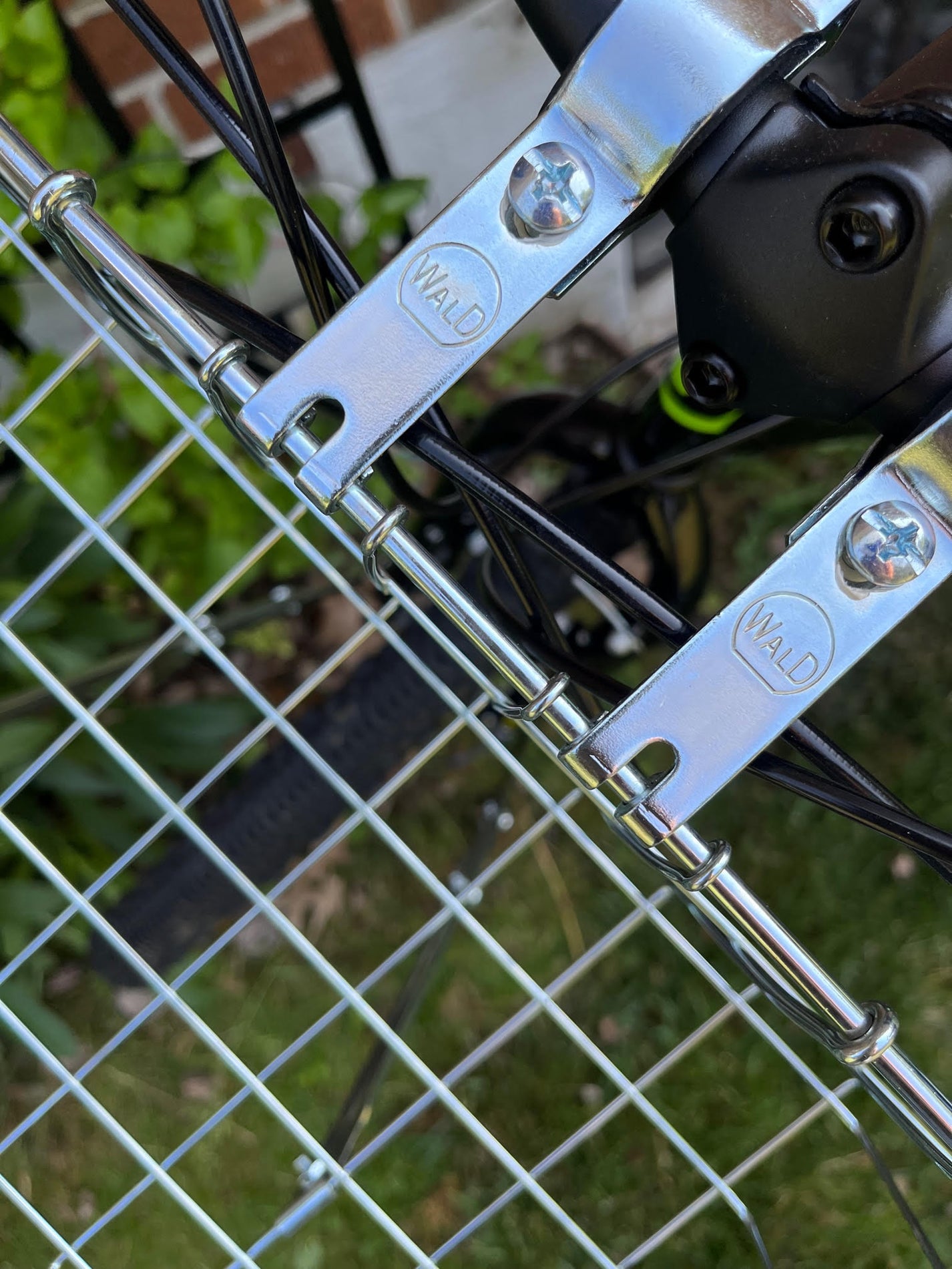 1372 Silver Front Basket – Wald Bicycle Baskets